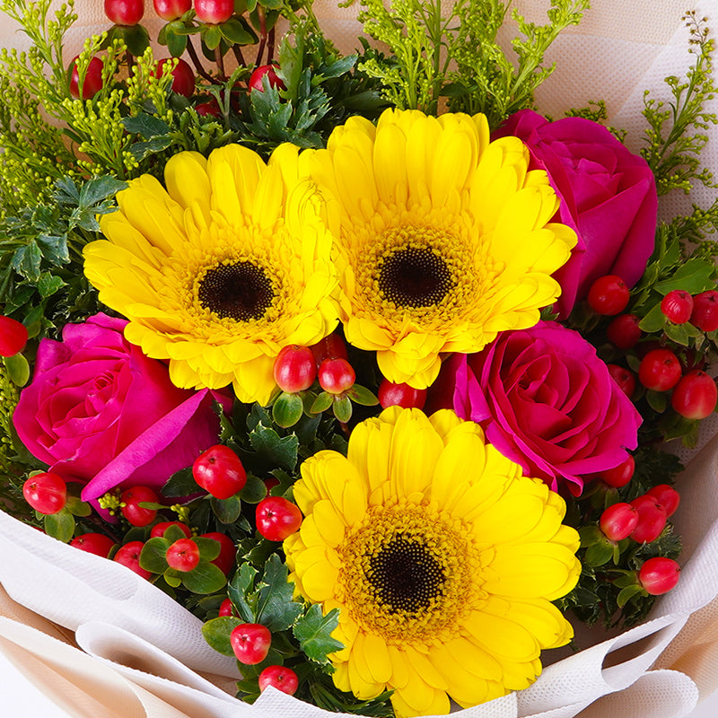 Rad Grad Graduation Bouquet | Flower Delivery